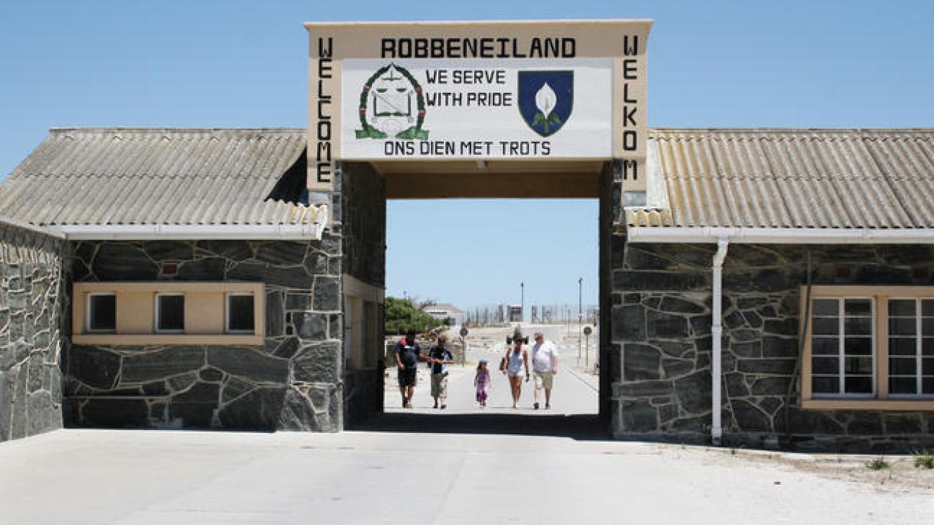 Robben Island Museum reassesses guiding service | Southern & East ...